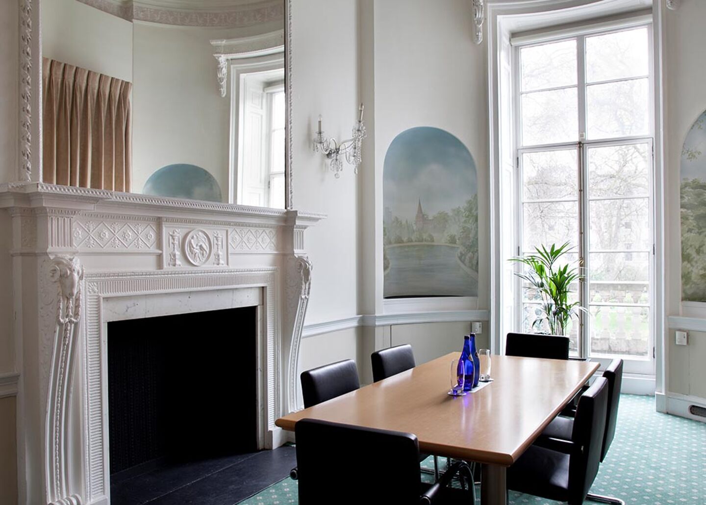 Serviced Office 33 St James’s Square, London, SW1Y 4JS – Knight Frank