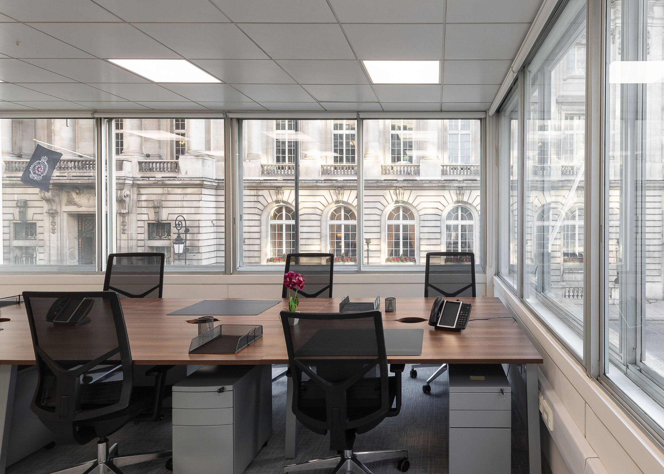 Serviced Office St James Sq, SW1Y 4JH, SW1Y 4JH – Knight Frank