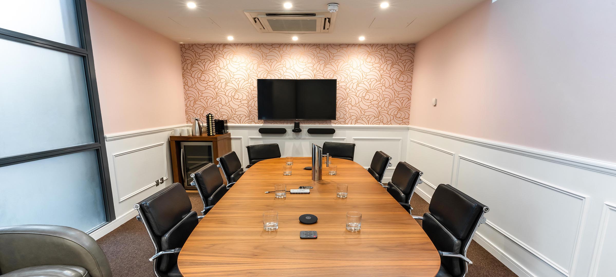 Serviced Office 99 Waterloo Road, London, SE1 8XP – Knight Frank
