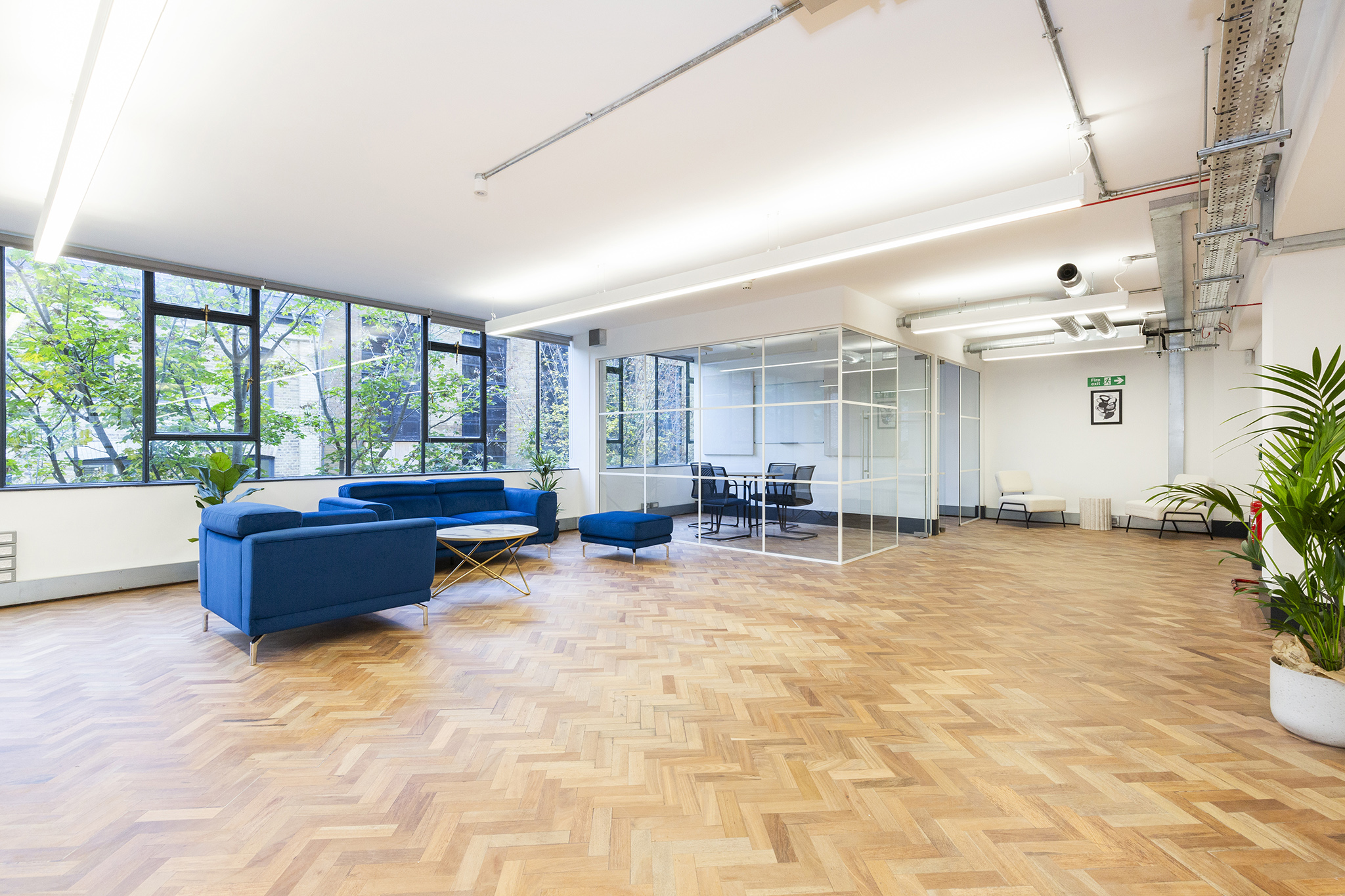 Serviced Office Scrutton Street, London, EC2A 4HH – Knight Frank