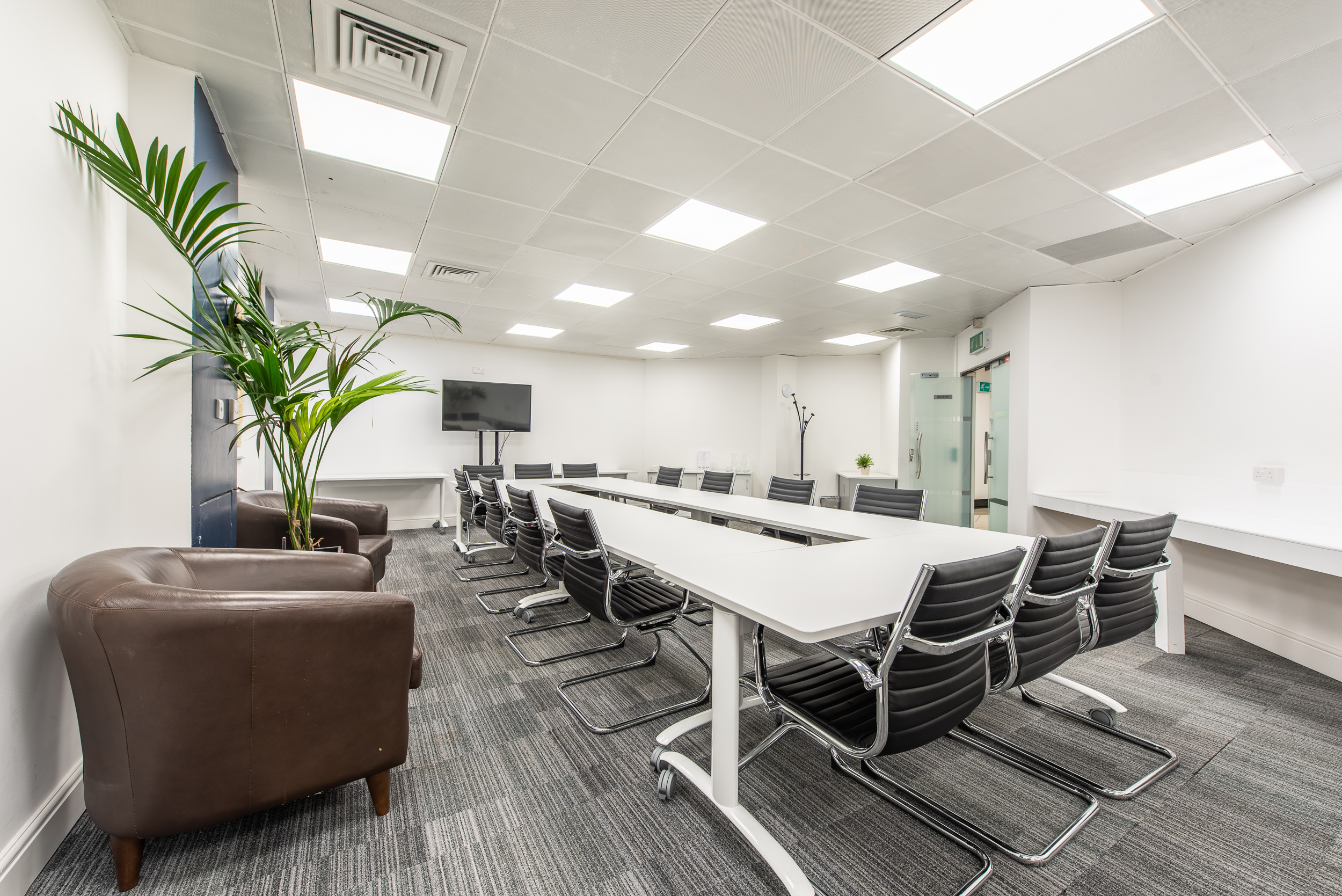 Serviced Office 14-16 Dowgate Hill , London, EC4R 2SU – Knight Frank
