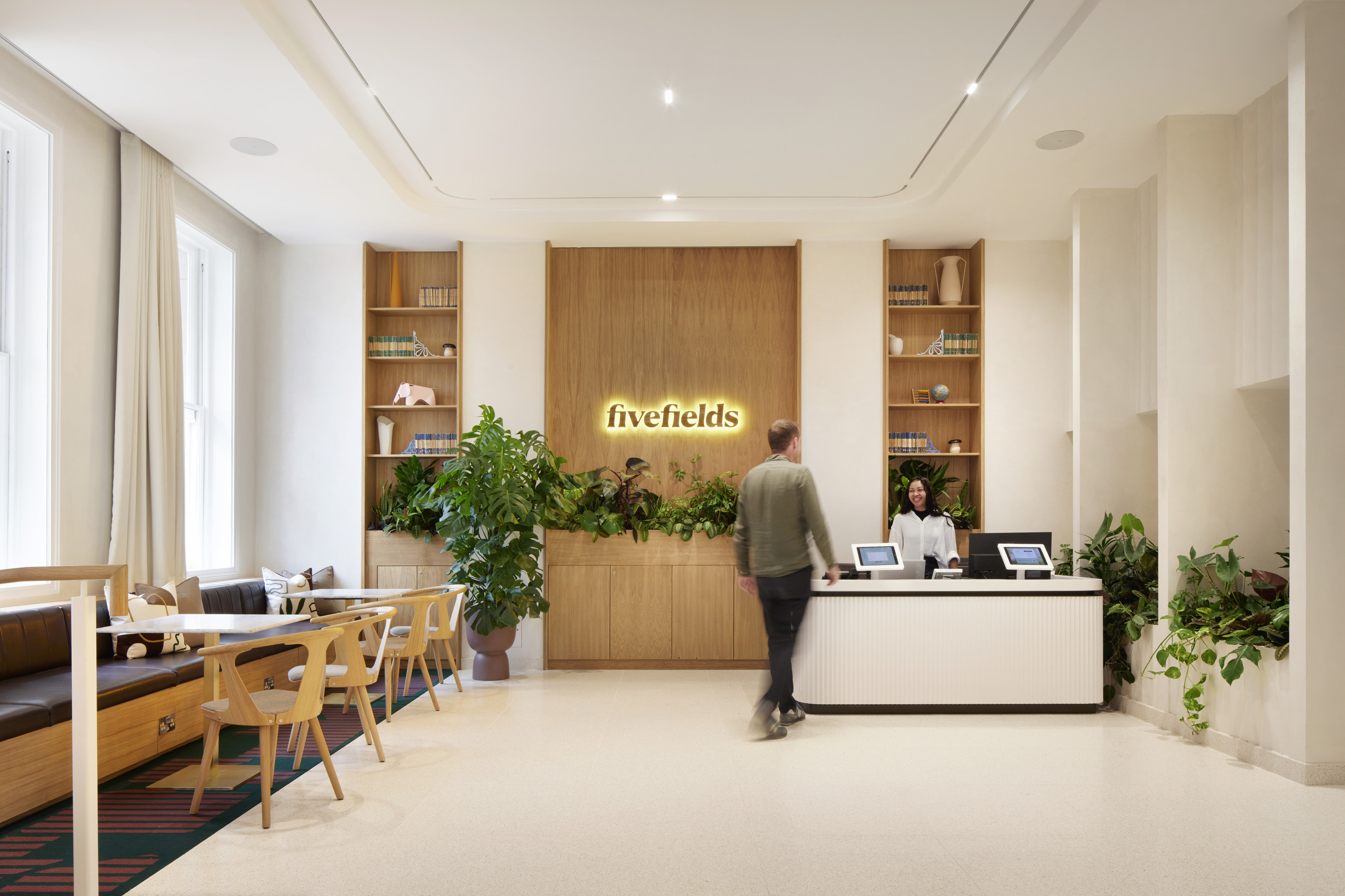 Serviced Office Grosvenor Gardens , London, SW1W 0DH – Knight Frank