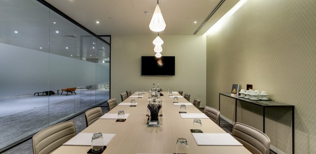 Serviced Office 8 St James’s Square, London, SW1Y 4JU – Knight Frank