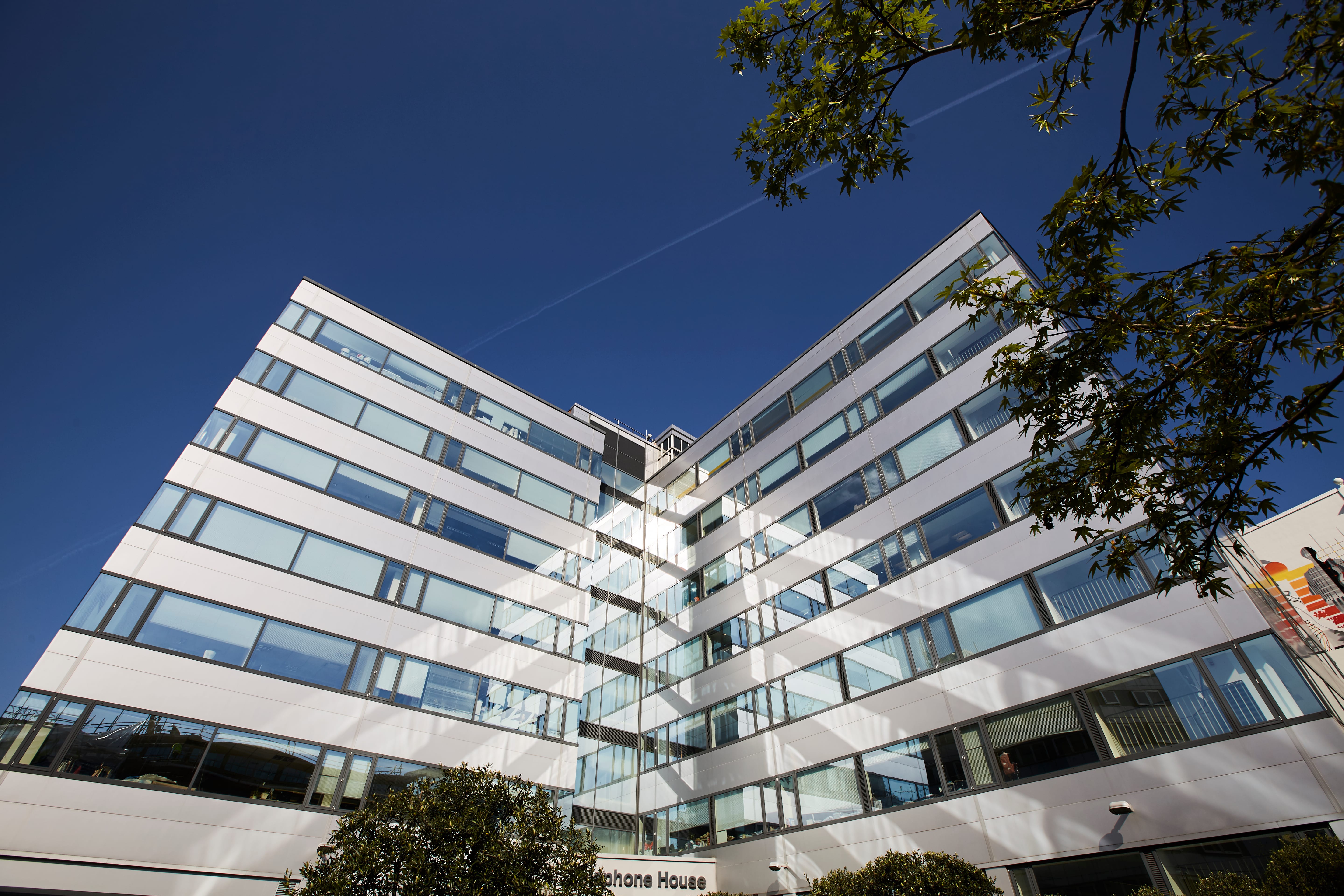 Serviced Office Leonard Circus , London, EC2A 4NW – Knight Frank