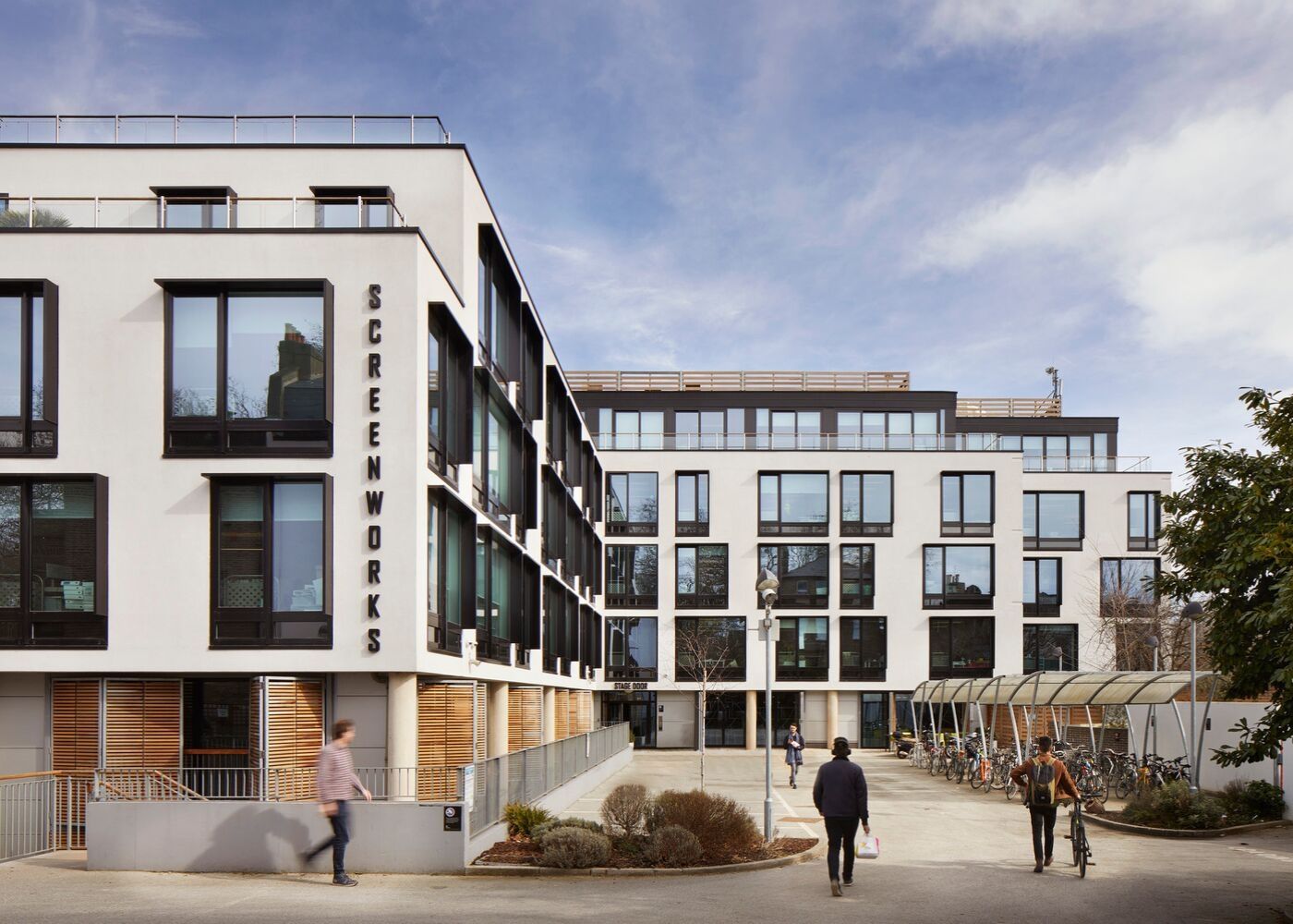 Serviced Office 22 Highbury Grove, London, N5 2EF – Knight Frank
