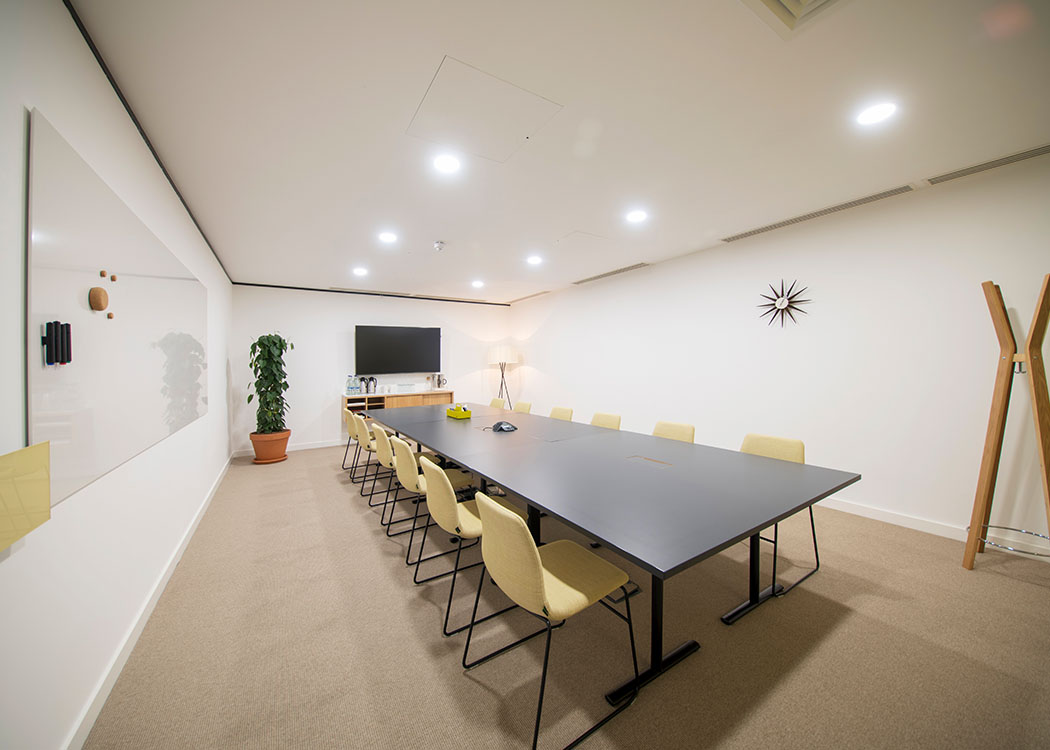 Serviced Office 60 St Martins Lane, London, WC2N 4JS – Knight Frank
