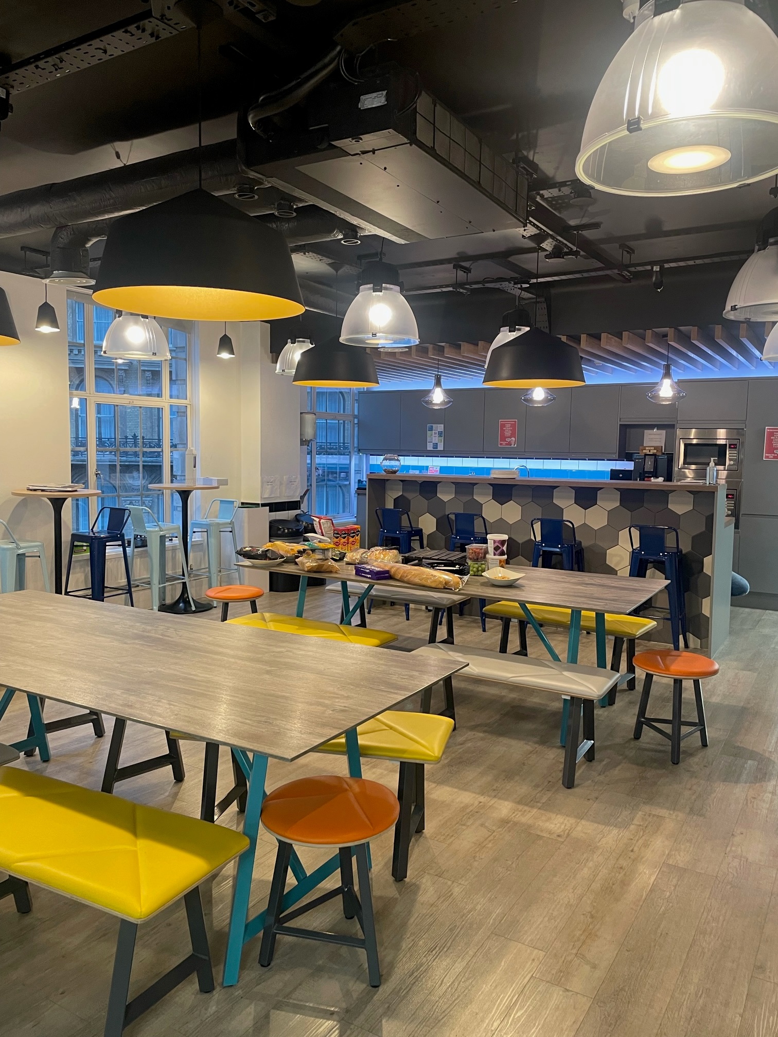 Serviced Office Grosvenor Gardens, London, SW1W 0AU – Knight Frank