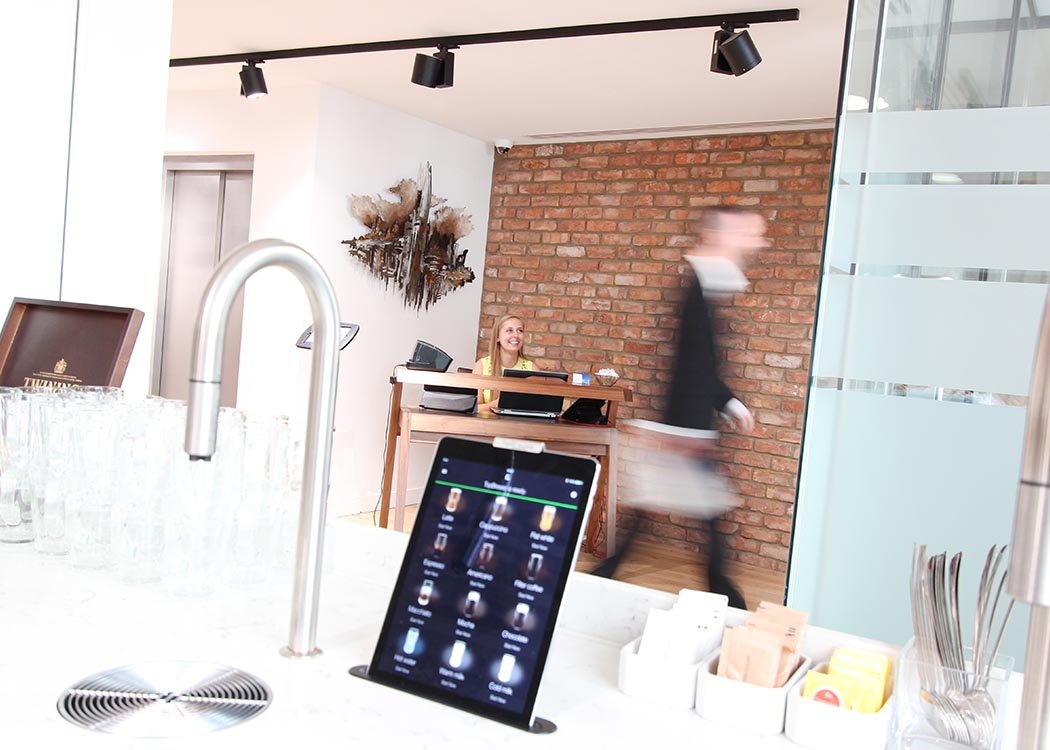 Serviced Office 32 Threadneedle Street, London, EC2R 8AY – Knight Frank