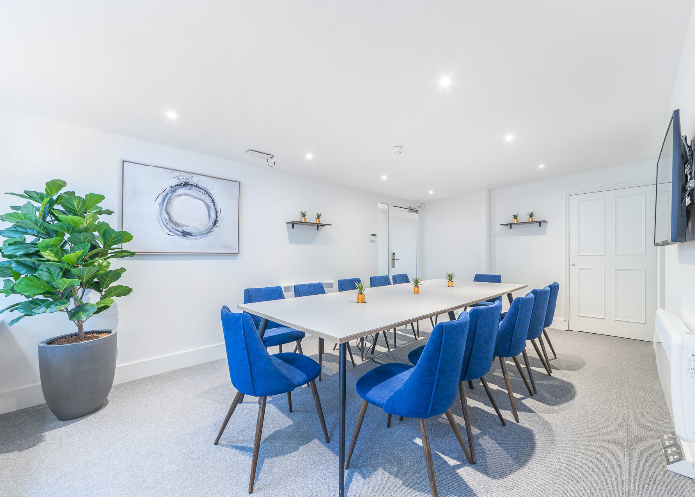 Serviced Office Red Lion Square, London, WC1R 4QH – Knight Frank