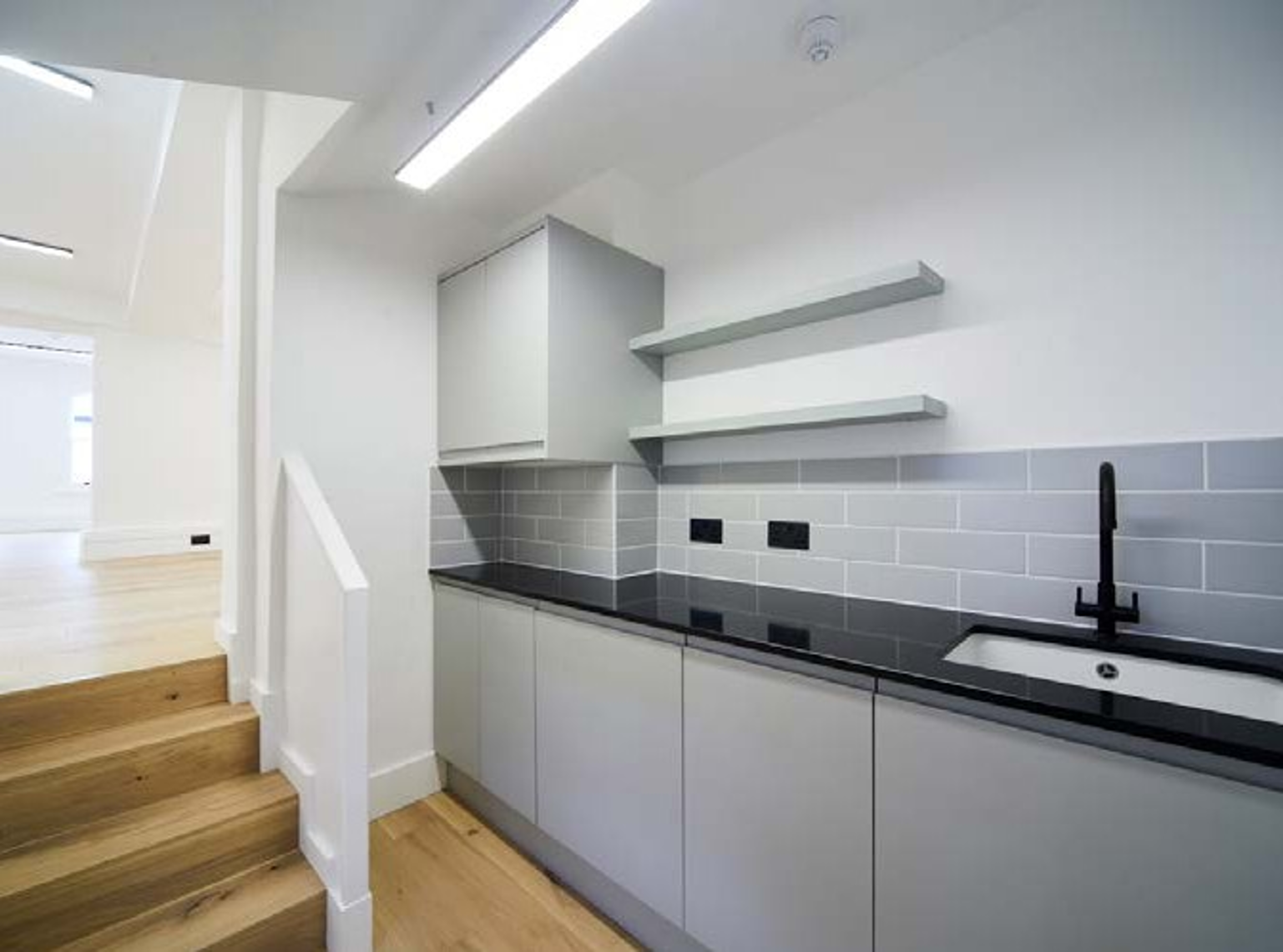 Serviced Office Gerrard Street , London, W1D 6JG – Knight Frank