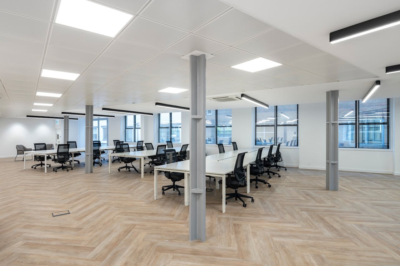 Serviced Office Roger Street, London, WC1N 2JX – Knight Frank