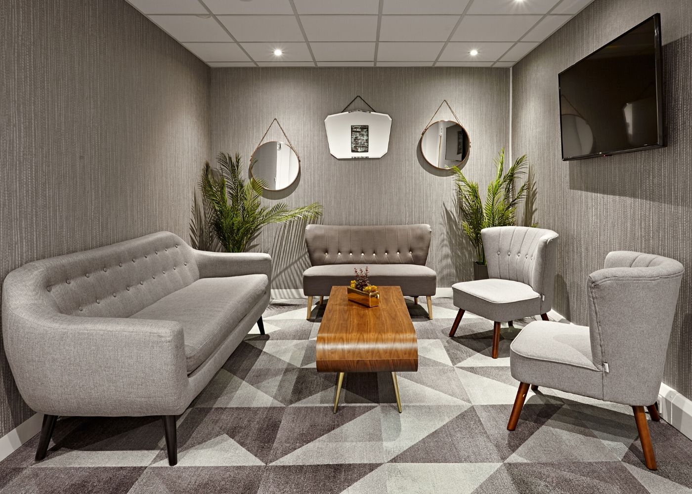 Serviced Office 2- 4 Victoria Ave, London, EC2M 4NS – Knight Frank