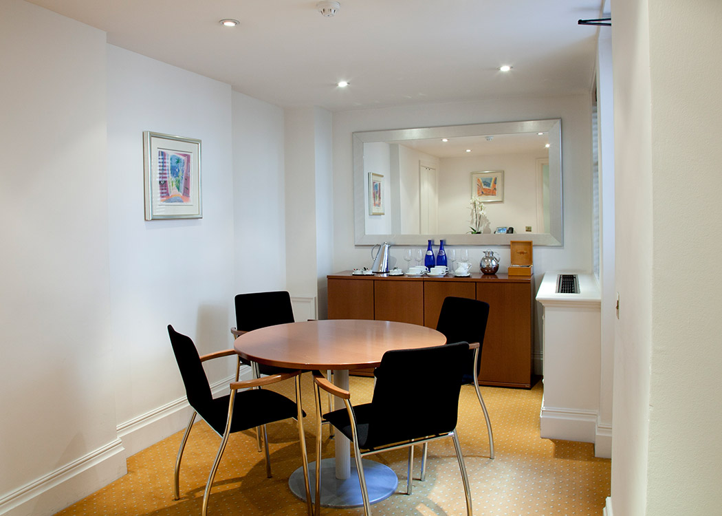 Serviced Office 2 Eaton Gate, London, SW1W 9BJ – Knight Frank