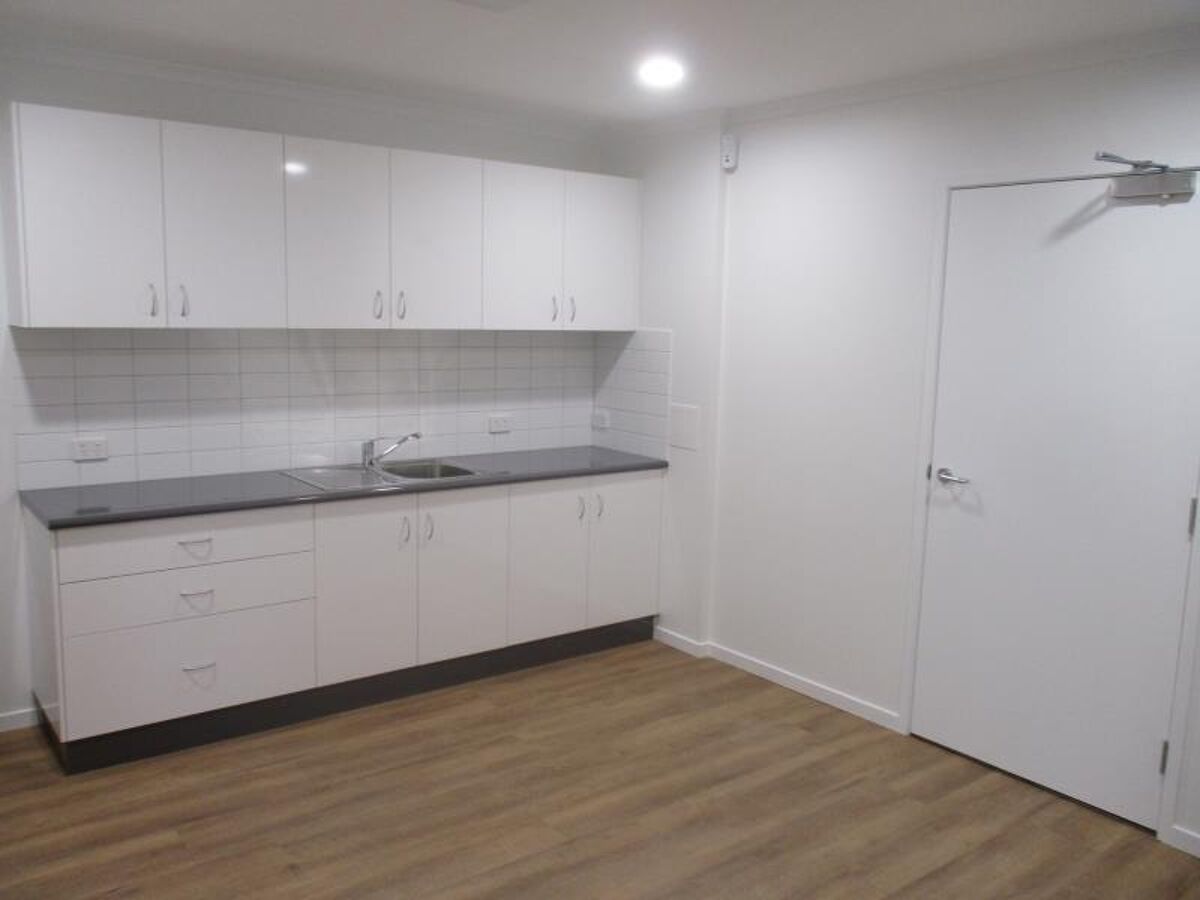Office to rent in 143 Lake Street, CAIRNS CITY, QLD 4870 - 110762 ...