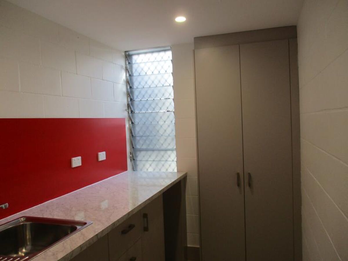 Office to rent in 152 Grafton Street, CAIRNS CITY, QLD 4870 - 110819 ...