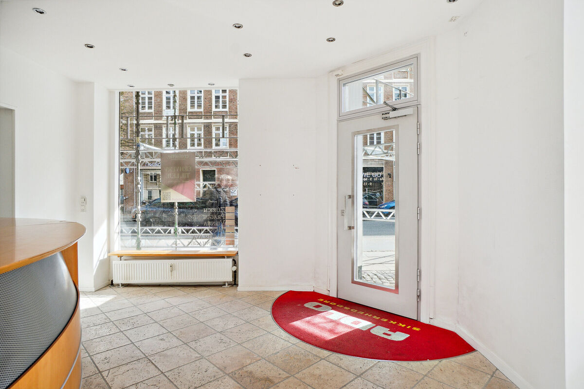 Other Commercial Property to rent in UDLEJNING | Vesterbrogade 174, st ...