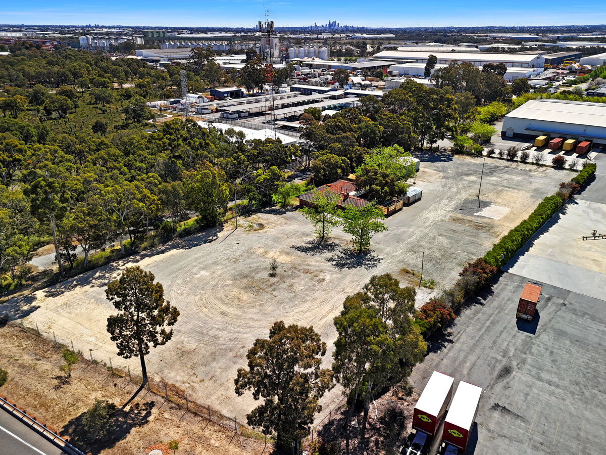 Industrial to rent in 11 Hillary Place, Forrestfield, WA 6058 - 157973 ...