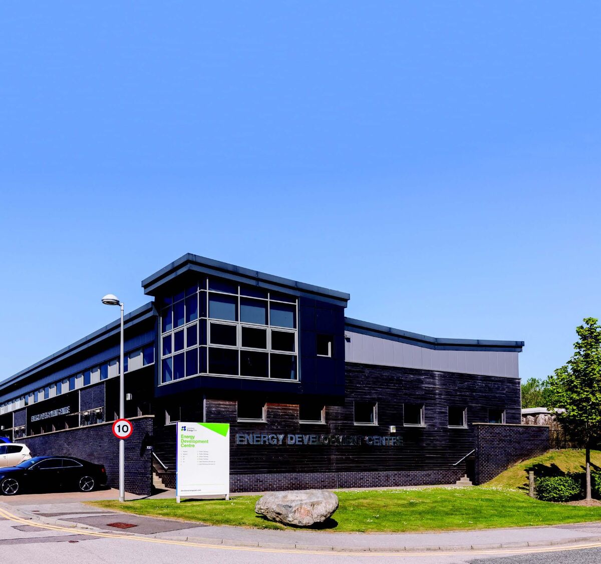 Industrial/Distribution to rent in Unit 7, Energy Development Centre ...