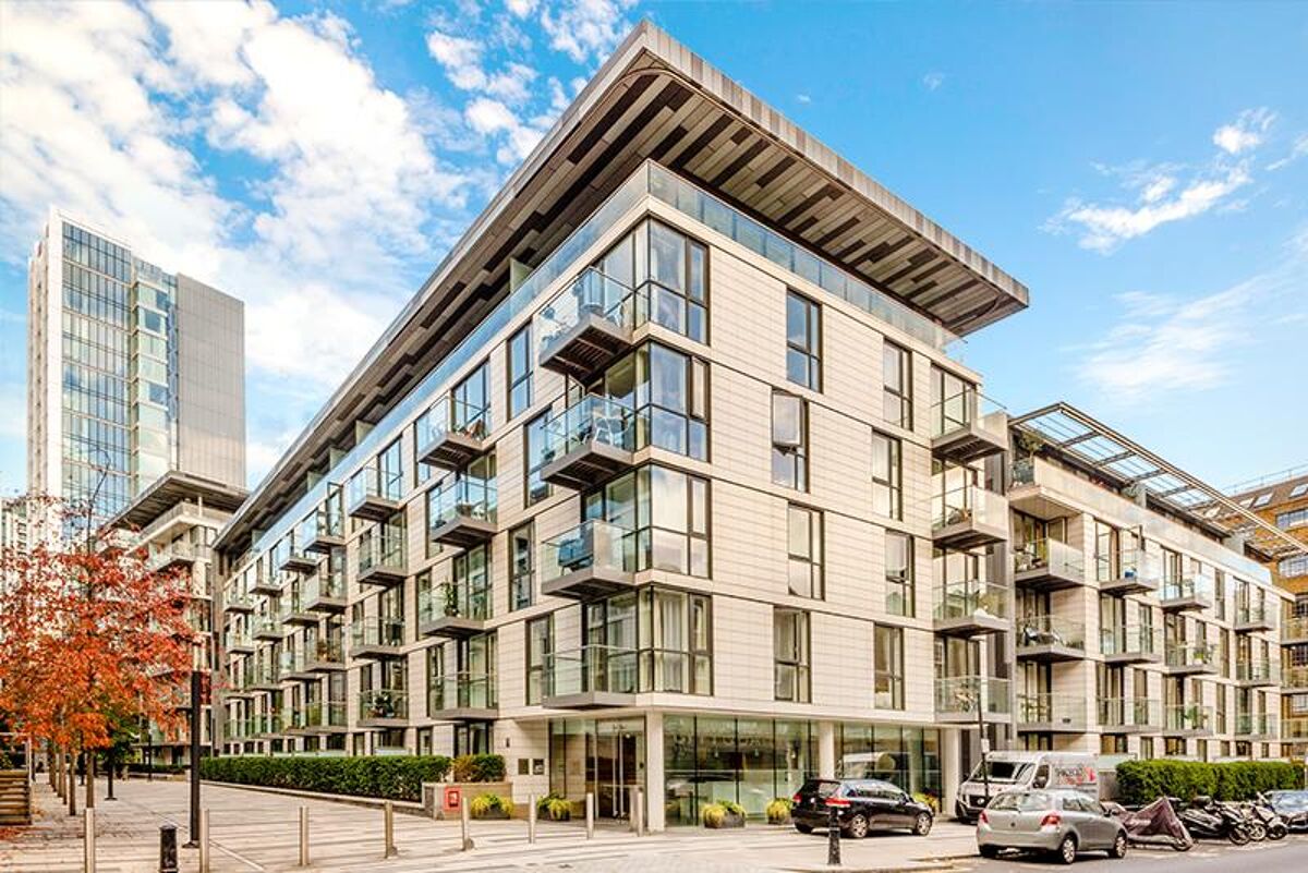 flat to rent in Times Square, London, E1 - alq012208463 | Knight Frank