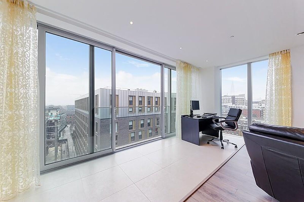 flat to rent in Satin House, Piazza Walk, London, E1 - ALQ012428845 ...