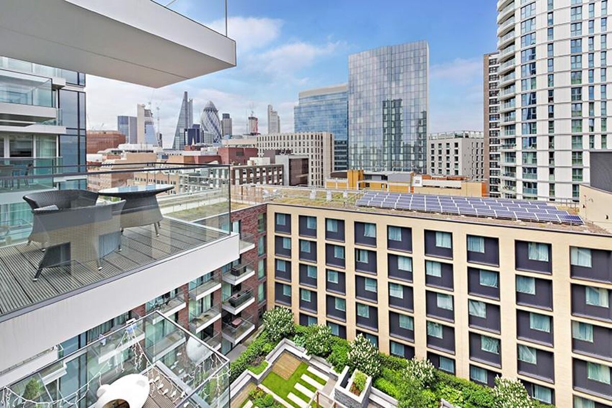 flat to rent in Satin House, Piazza Walk, London, E1 - alq012494773 ...