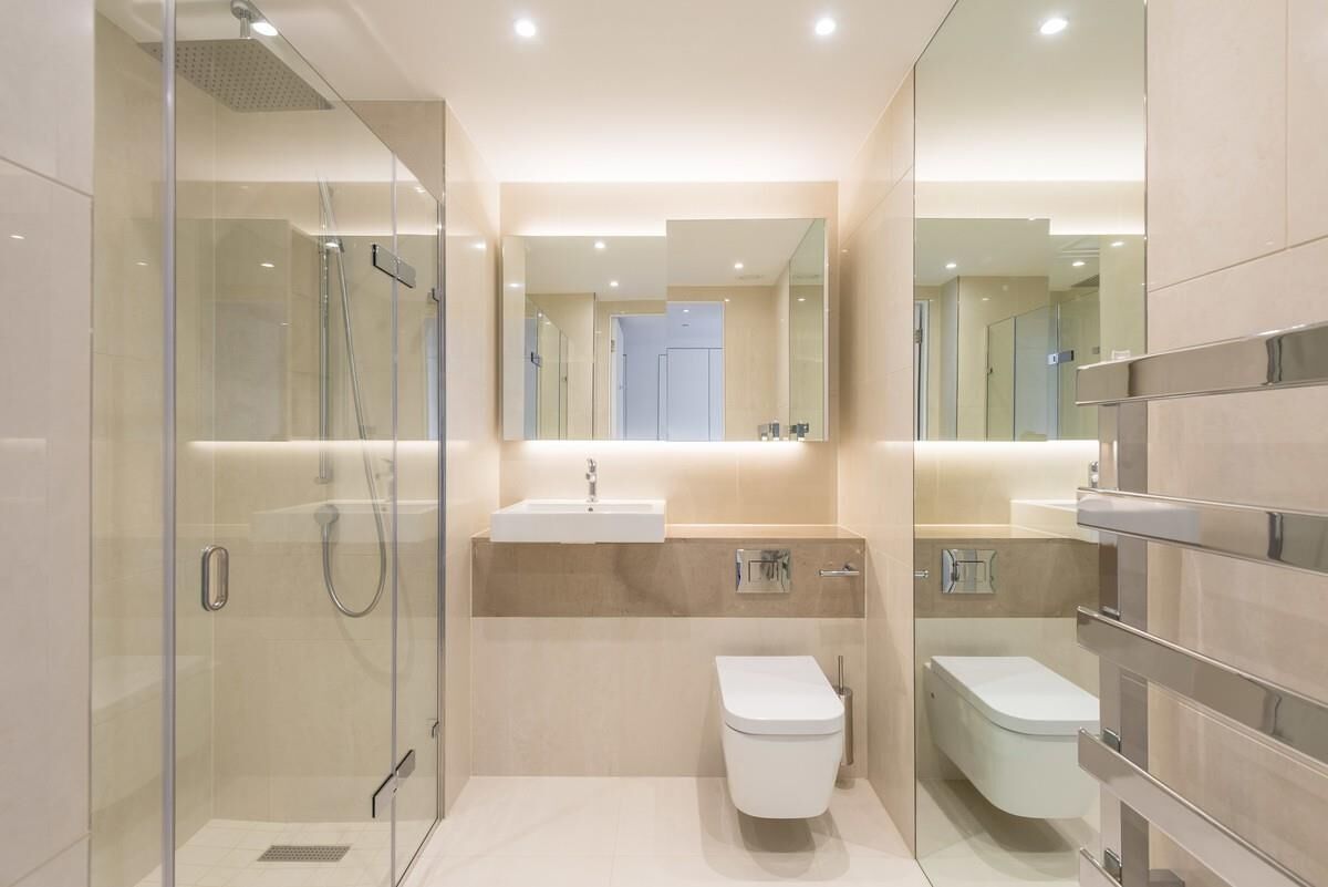 Flat to rent in Satin House, Piazza Walk, Aldgate, E1 - alq012566745 ...