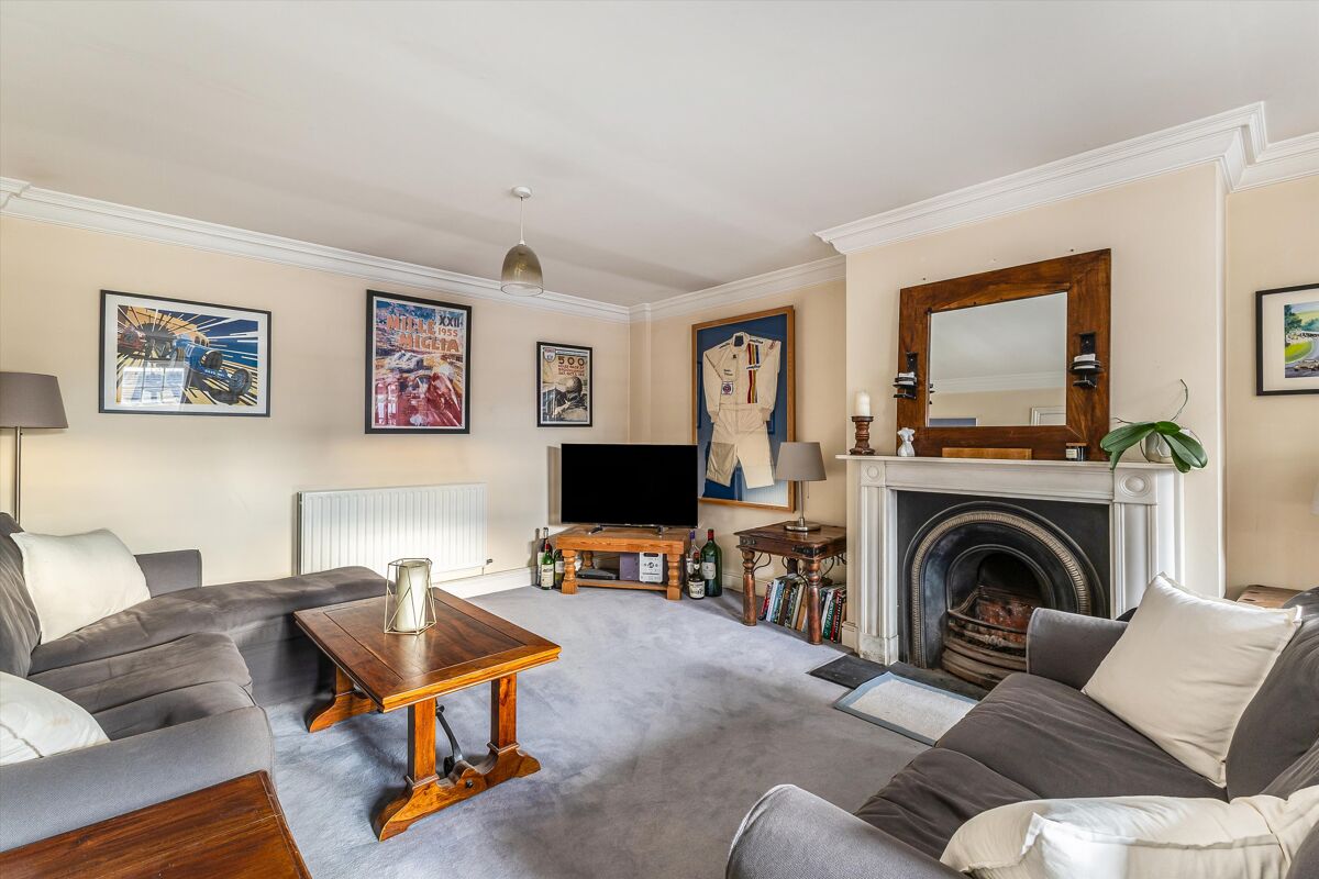 house for sale in High Street, Bray, Maidenhead, Berkshire, SL6 ...