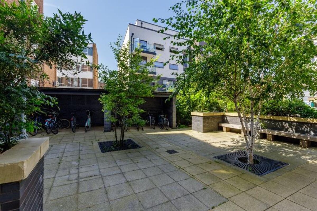 Mixed Use for sale in 4 Union Road, Stockwell, London, SW4 ...