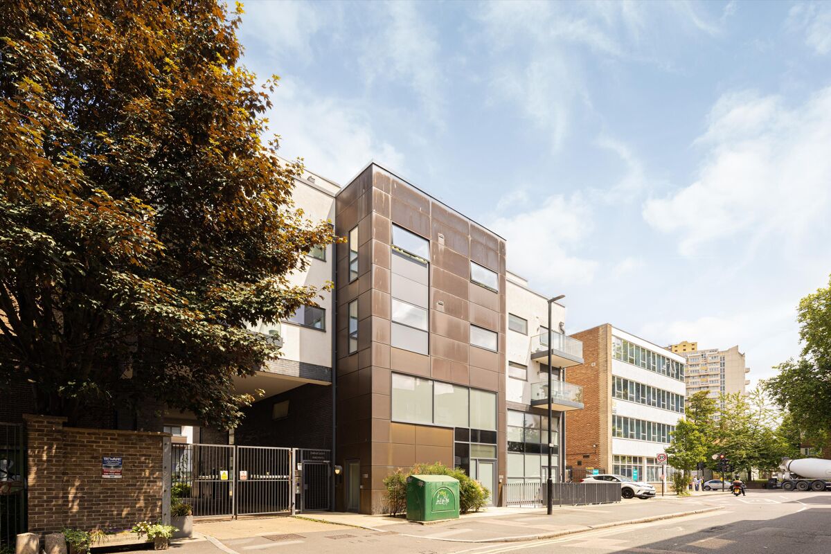 Mixed Use Property for sale in 4 Union Road, Stockwell, London, SW4 6JP ...