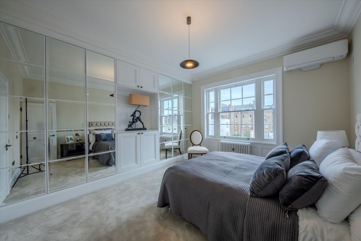 Flat 2, 45 Wilton Crescent, Belgravia, London, SW1X 8RX | Knight Frank UK