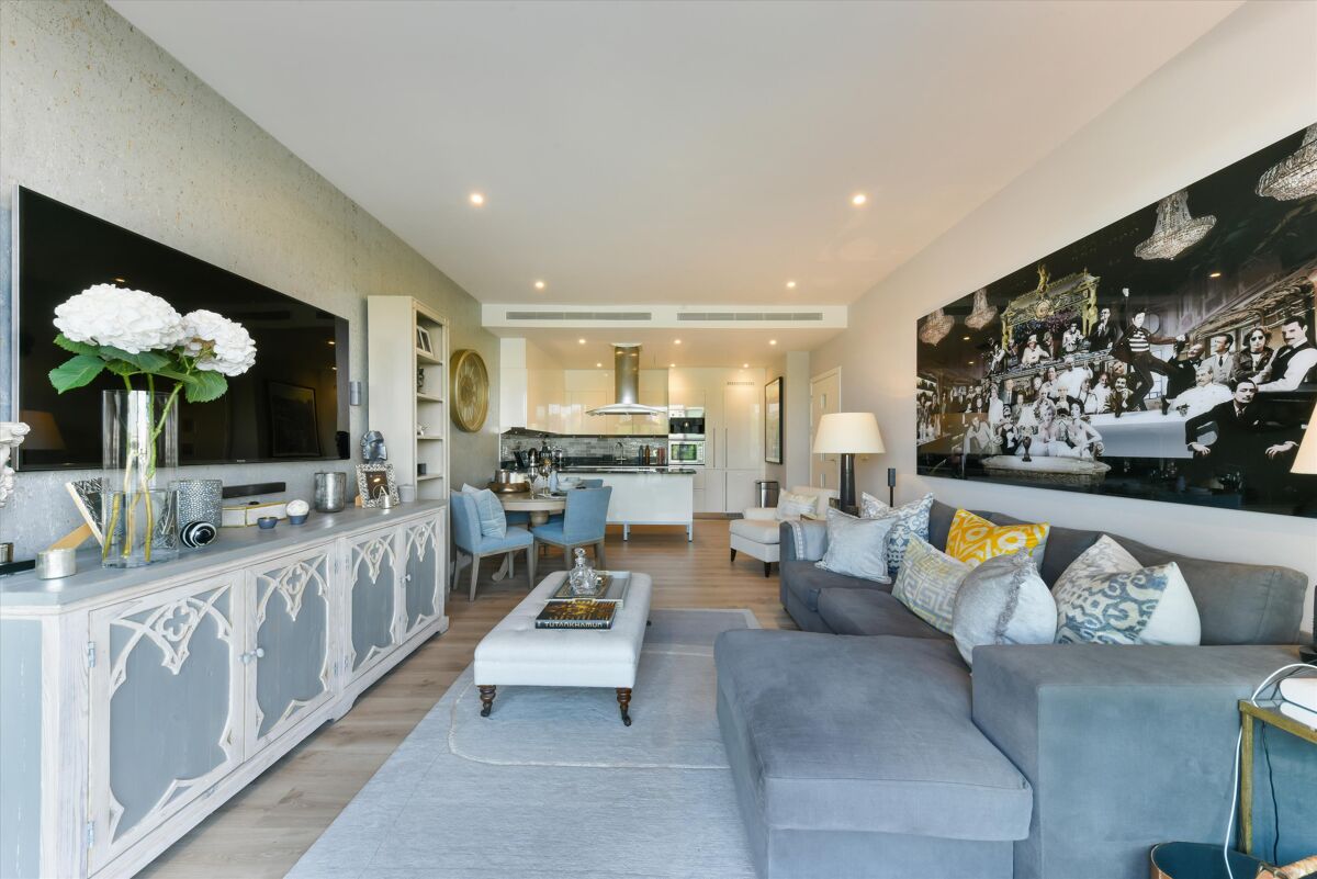 flat to rent in Centurion Building, Queenstown Road, SW11 ...