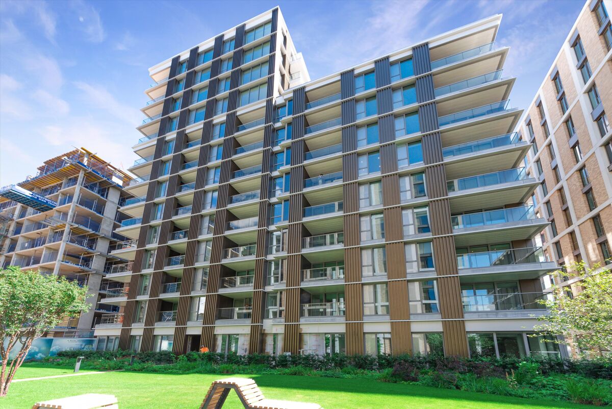 flat to rent in Chartwell House, SW11 - baq012570481 | Knight Frank