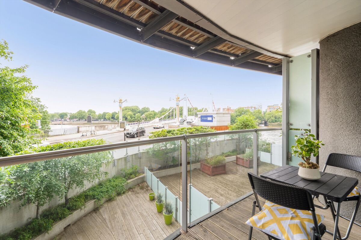 apartment for sale in Centurion Building, London, SW11 - bat012580958 ...