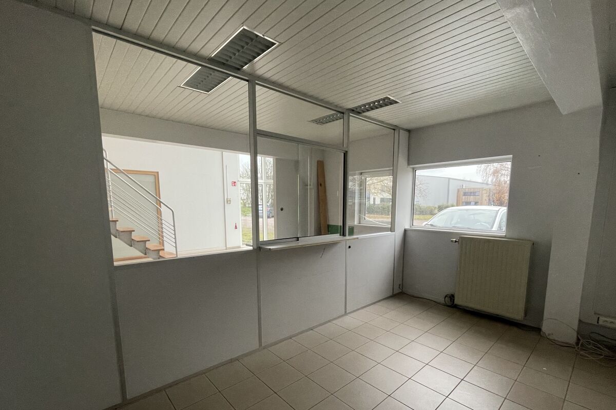 Industrial to rent in Rue des Poiriers 10, 5030 Gembloux - be7280536 ...