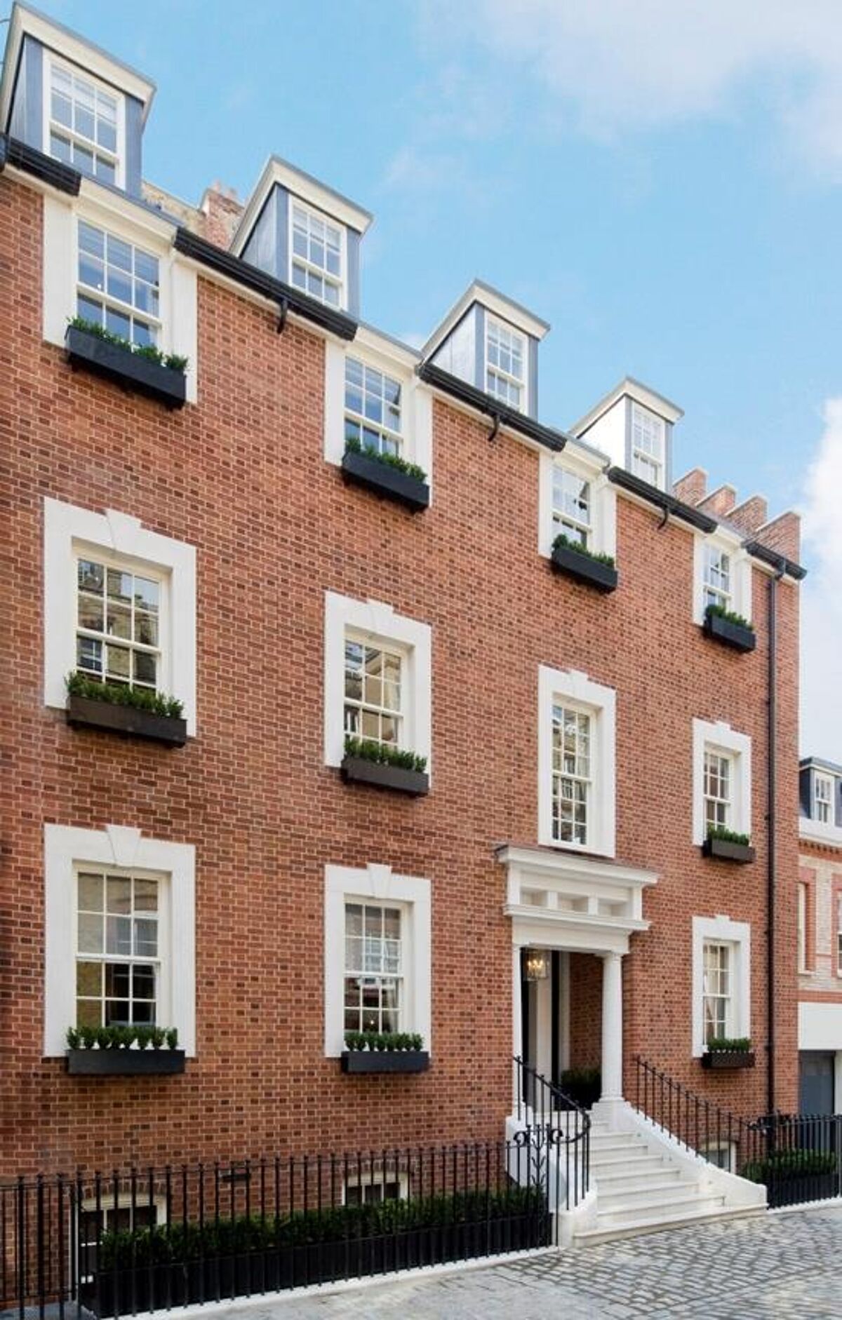 house to rent in Grosvenor Gardens Mews North, Belgravia, London, SW1W ...