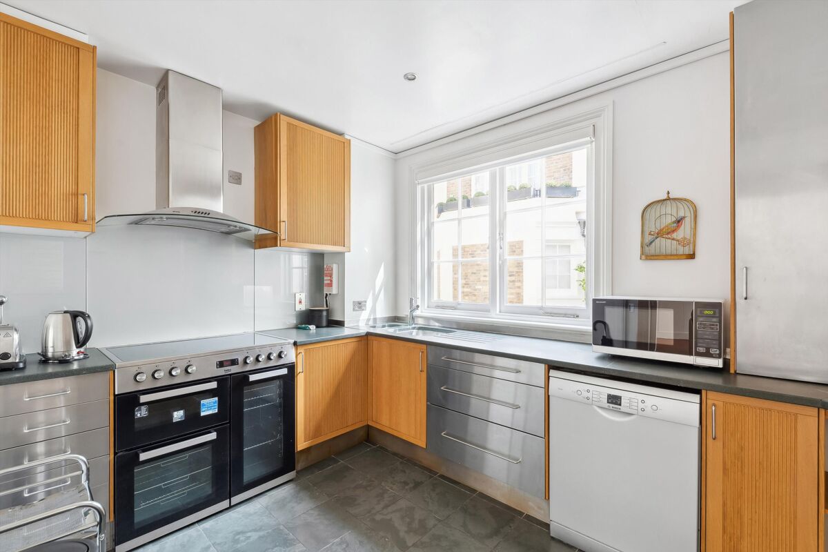 flat to rent in Cobham Court, Chester Close, London, SW1X ...