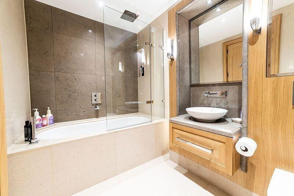 flat to rent in John Islip Street, Westminster, London, SW1P ...