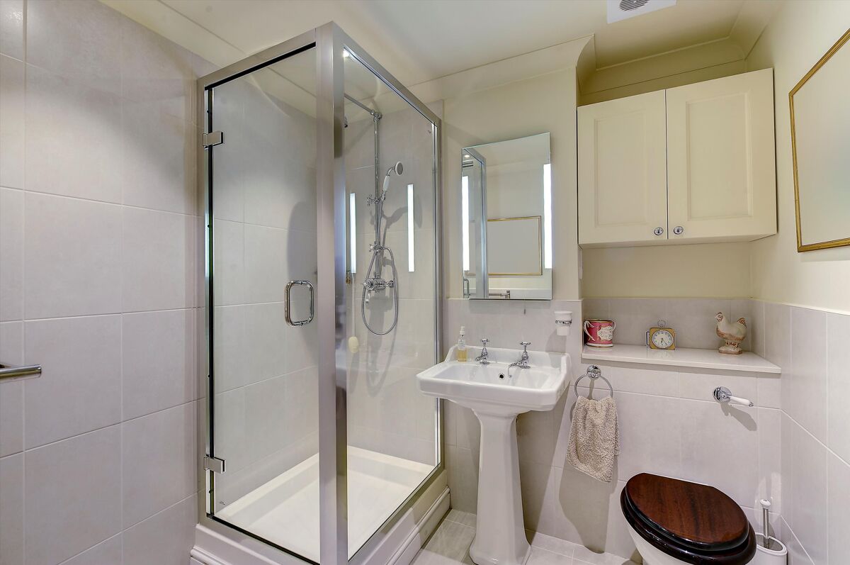 flat for sale in Vincent Square, London, SW1P - BGV012202109 | Knight Frank