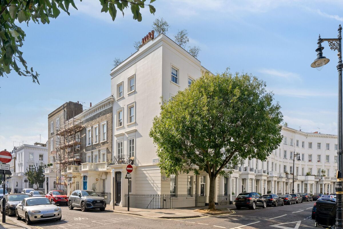 townhouse for sale in Cumberland Street, London, SW1V - bgv012366891 ...
