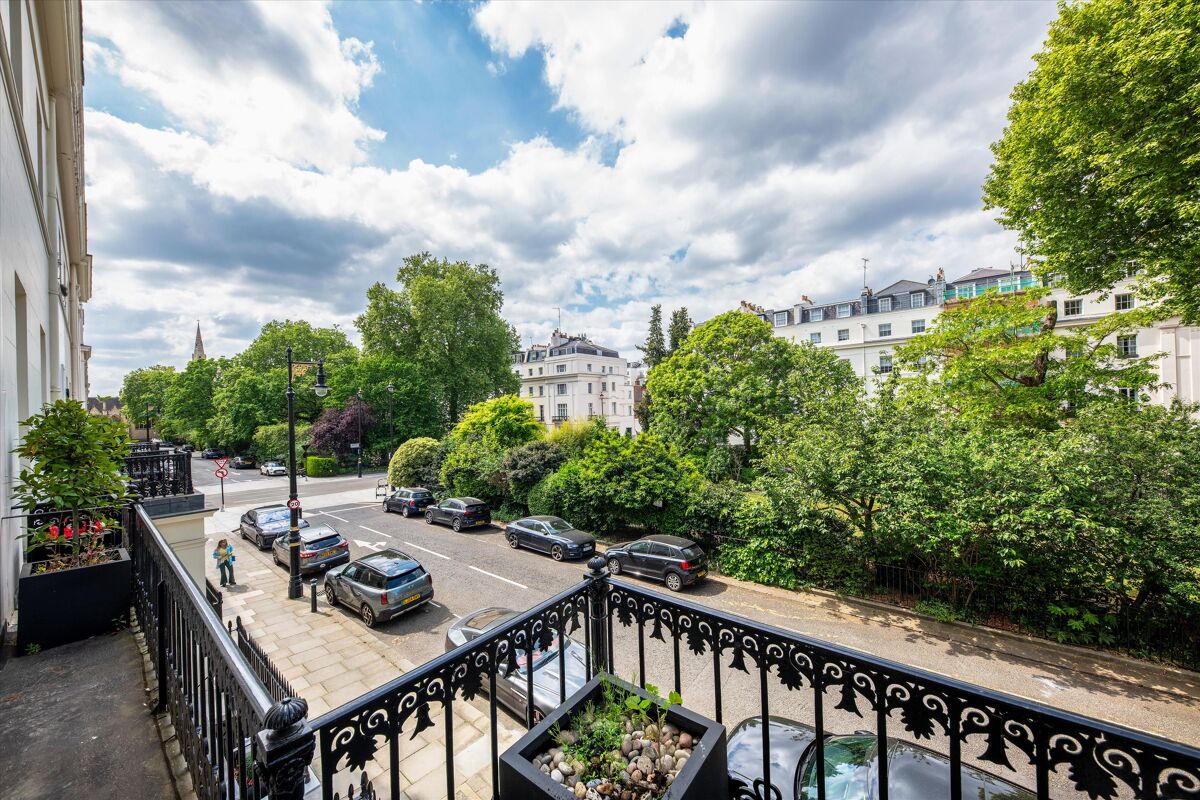 house for sale in Chester Square, Belgravia SW1W 9DU and 69 Ebury Mews ...