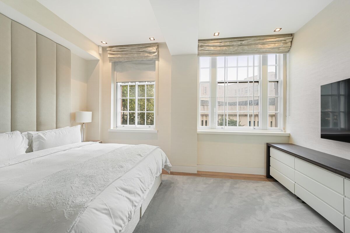 flat for sale in Buckingham Gate, London, SW1E - bgv012523266 | Knight ...