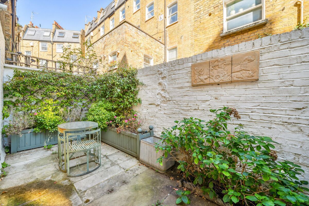 house for sale in Denbigh Place, London, SW1V - bgv012531920 | Knight Frank