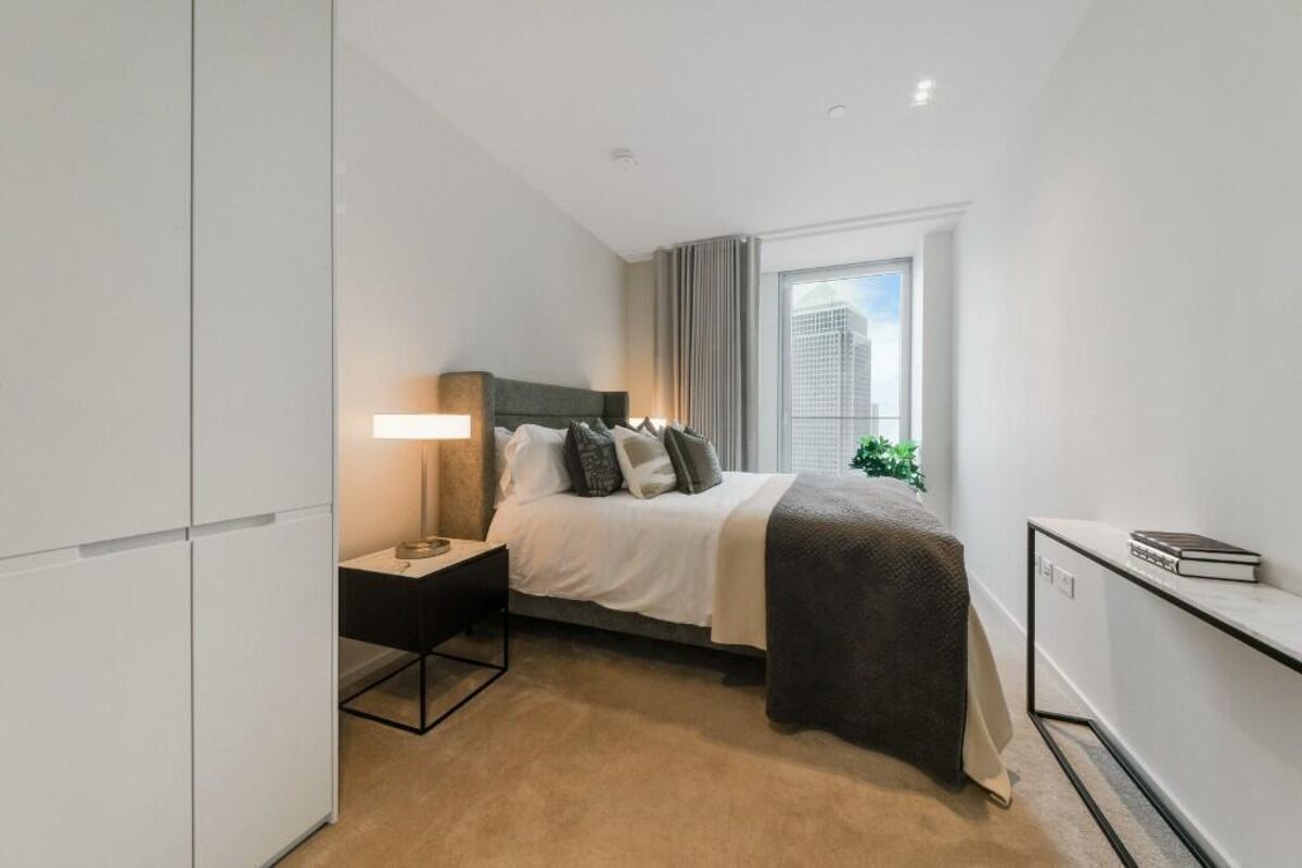 flat to rent in Newfoundland Place, London, E14 - biq012655486 | Knight ...