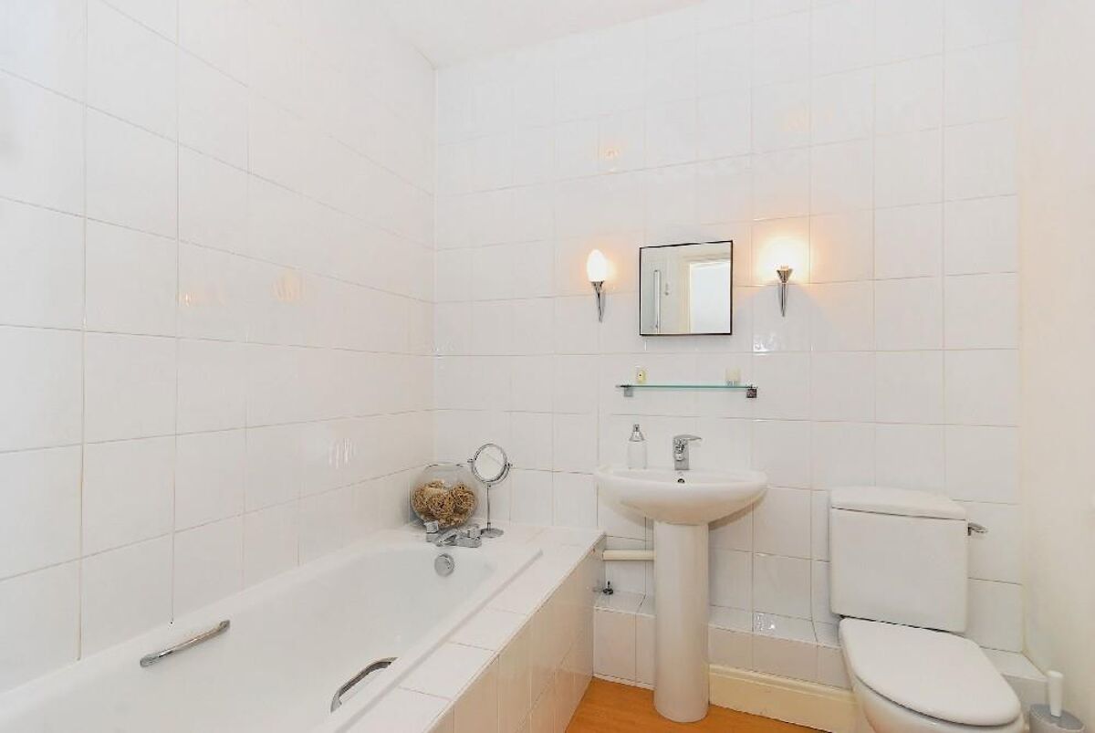 flat to rent in Belsize Square, Belsize Square, London, NW3 ...