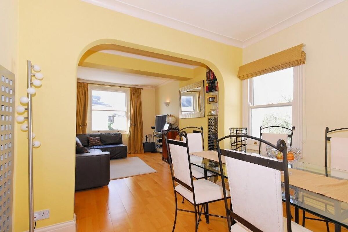 flat to rent in Belsize Square, Belsize Square, London, NW3 ...