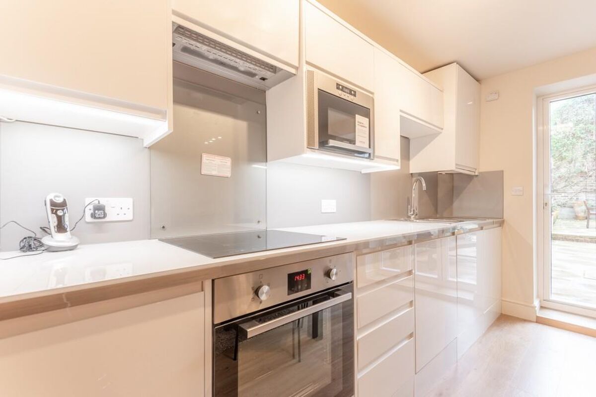 flat to rent in Belsize Road, London, NW6 - bpq012141200 | Knight Frank