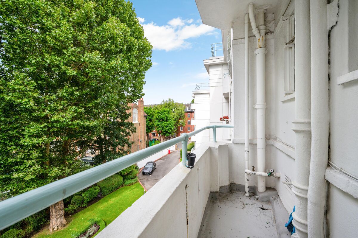 flat to rent in Stanbury Court, Haverstock Hill, Belsize Park, NW3 ...