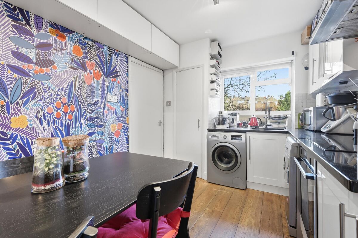 flat for sale in Fellows Road, London, NW3 - bps012527455 | Knight ...