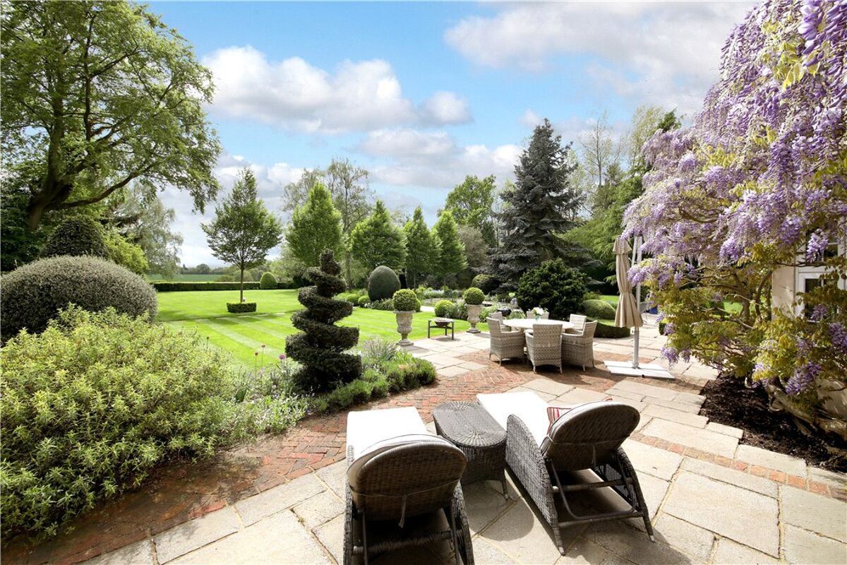 house for sale in Stoney Lane, Bovingdon, Hertfordshire, HP3 ...