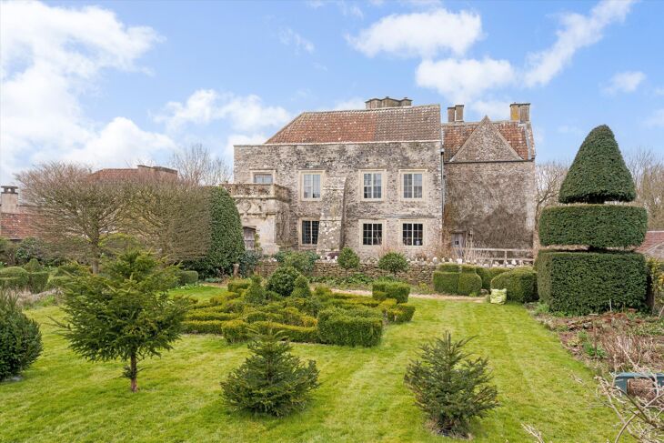 Properties for sale in Ashcott | Knight Frank UK